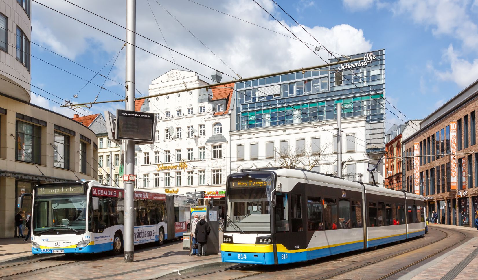 Buses versus Trams – why Automatic Vehicle Location Control systems ...